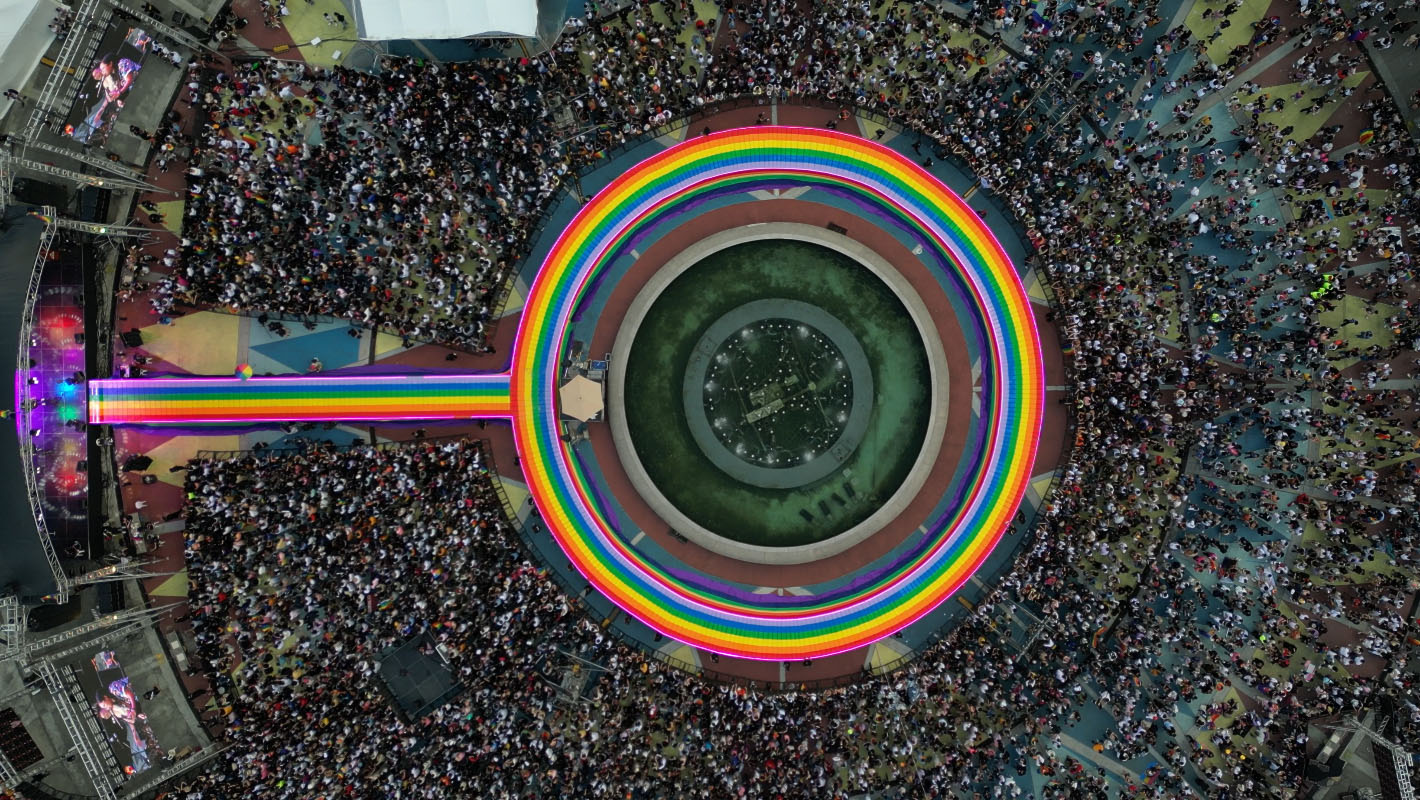 Behind the Lens: Editorial Integrity and Authentic News Coverage with ...